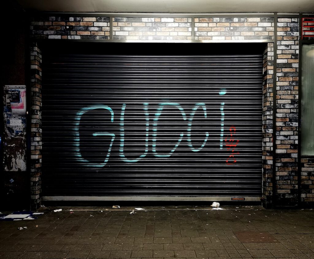 Gucci Store Graffiti auf Steindamm Hamburg, St. Georg. | Horstson